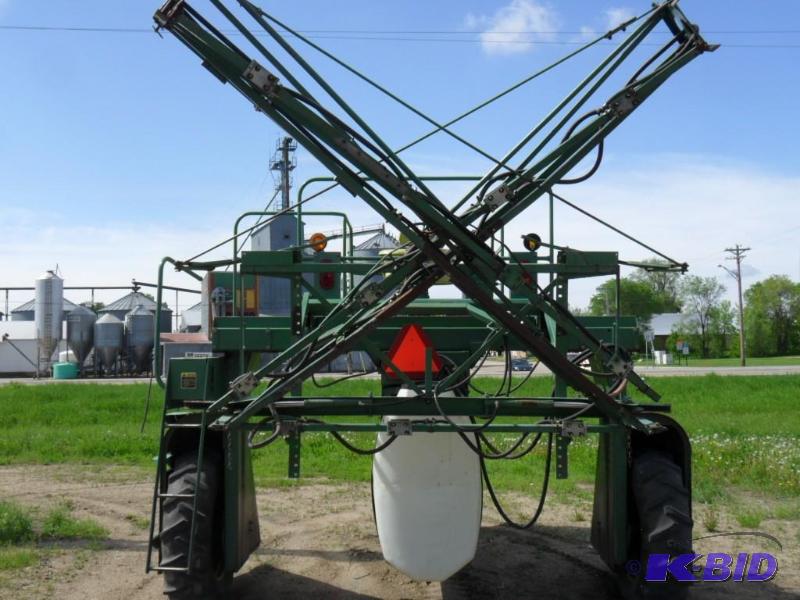 JOHN DEERE 6000 HI-CYCLE Sprayer, D... | Spray And Hay Sale | K-BID