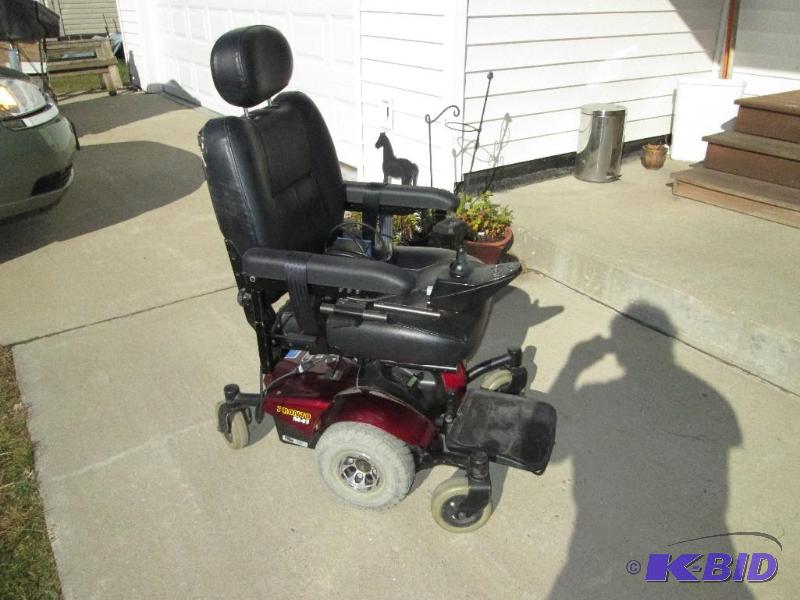 Pronto Electric Wheelchair w/ Charger | K-BID