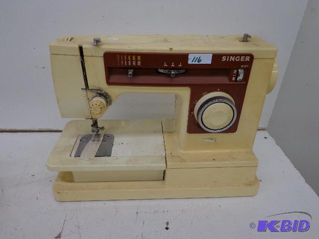Sewing Machine Singer 6104 Clean Machine ... | North Auctions December ...