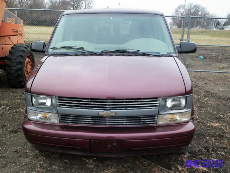 1998 Maroon Chevy Astro Van AWD | Ankeny Schools Vehicle / Equipment ...